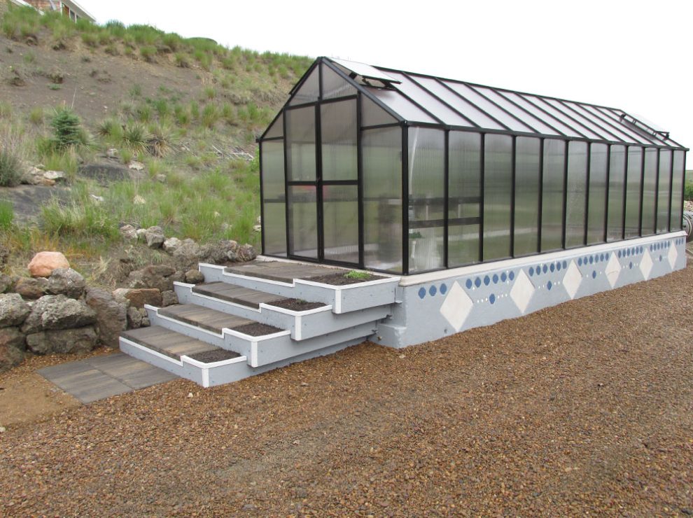 Large Greenhouses: You'll Love These Large Greenhouse Kits